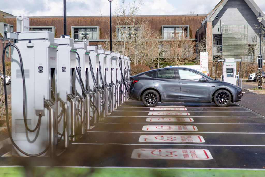 InstaVolt announces record rapid EV charger installations in the first ...