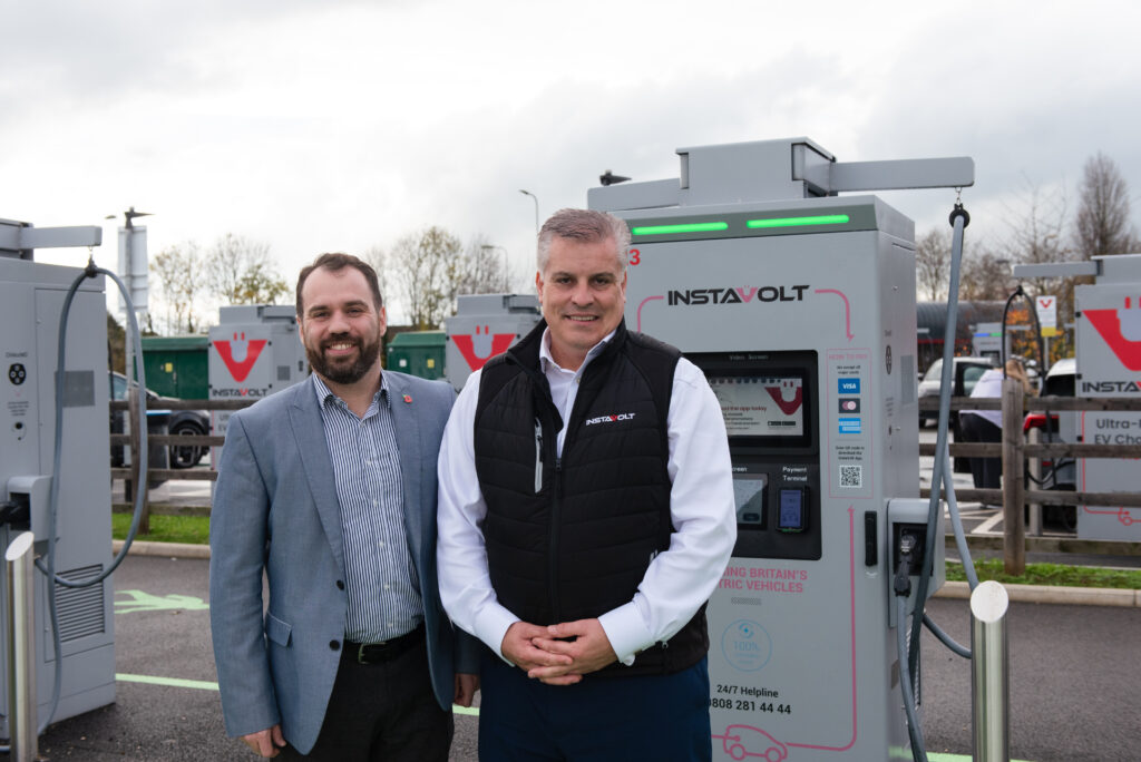 Banbury MP visits Stroud Park to discuss infrastructure security ...